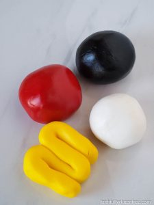 Homemade Fondant that Tastes like Buttercream (Video) - Faithfully ...